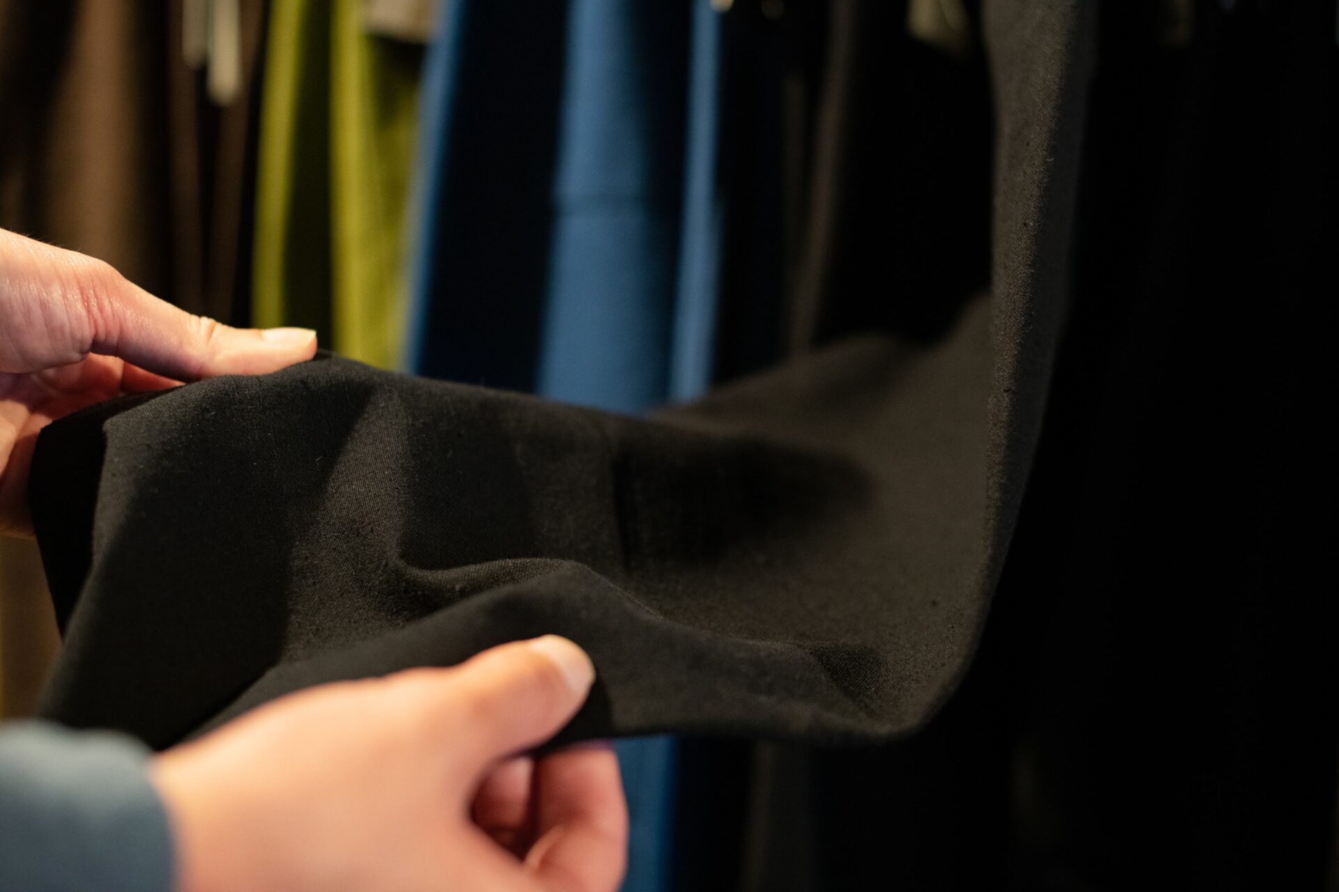 Comfortable “Jeans of Japan” MONPE Creates New Scenes in Everyday Life ...